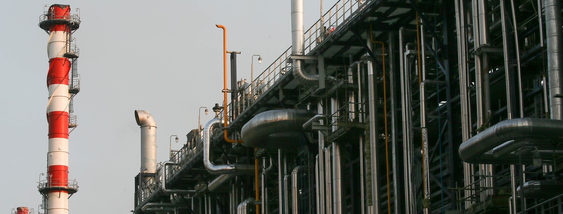 "Газпром нефть" отложила ремонт на Омском НПЗ для стабилизации ...